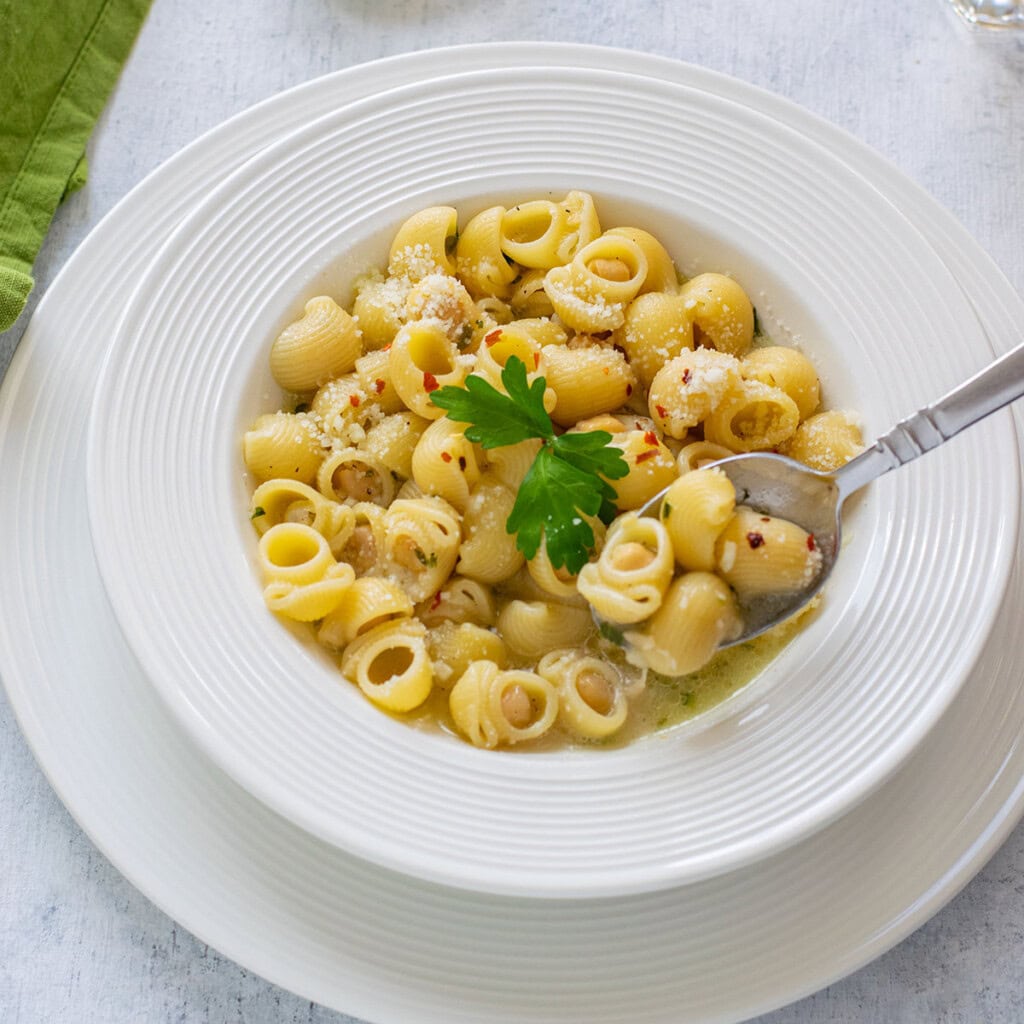 Pasta with Chickpeas (Ceci Beans) - Cooking with Mamma C